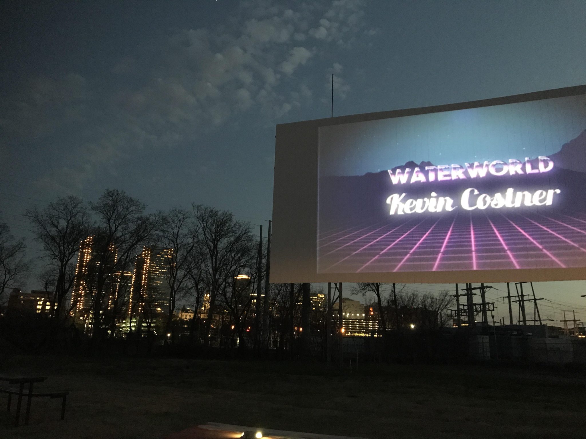 5 Texas Drive-In Movie Theaters Still Operating Today – TX Headlines